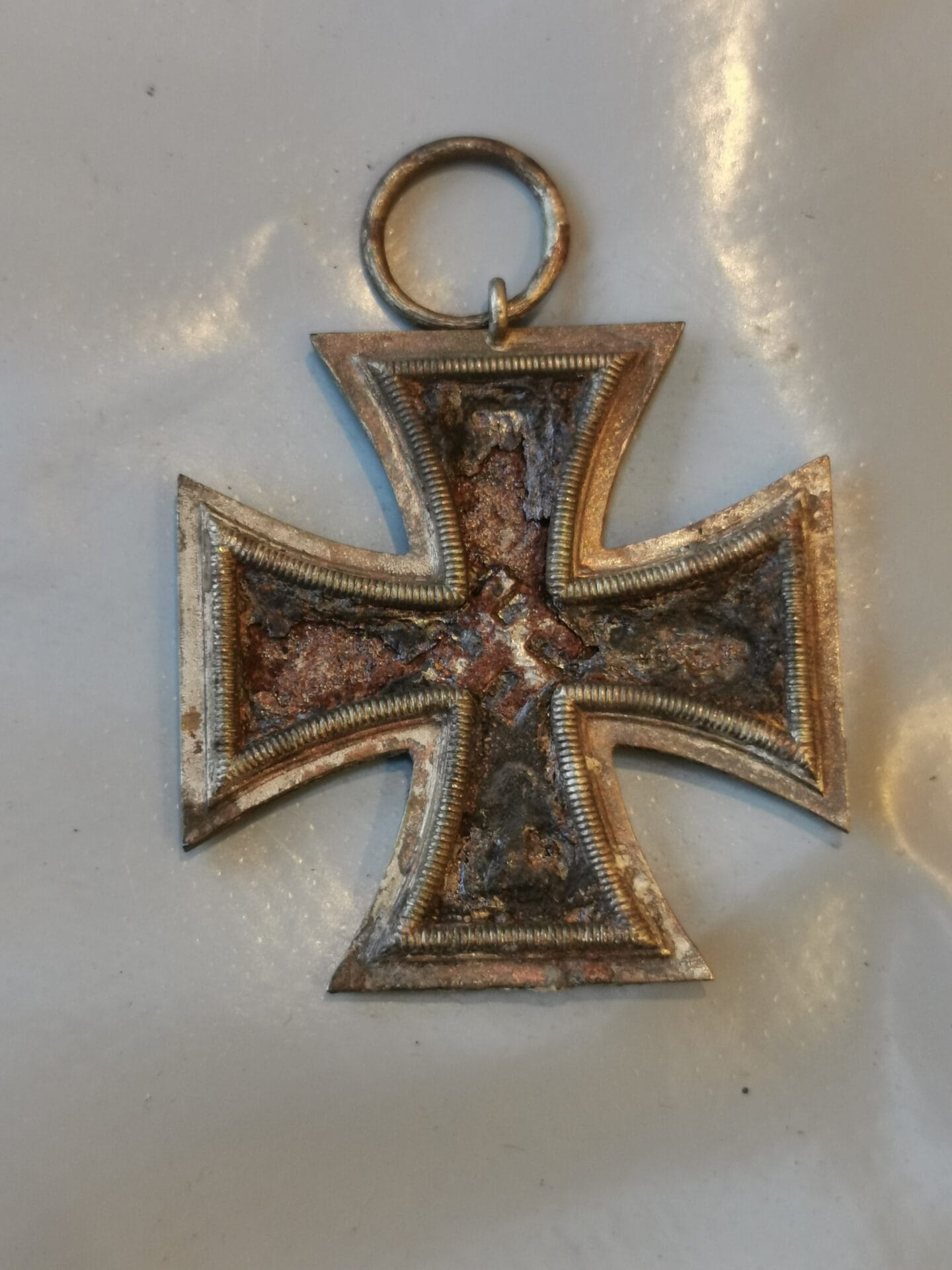 ww2 German iron cross 2nd class - Total Relics