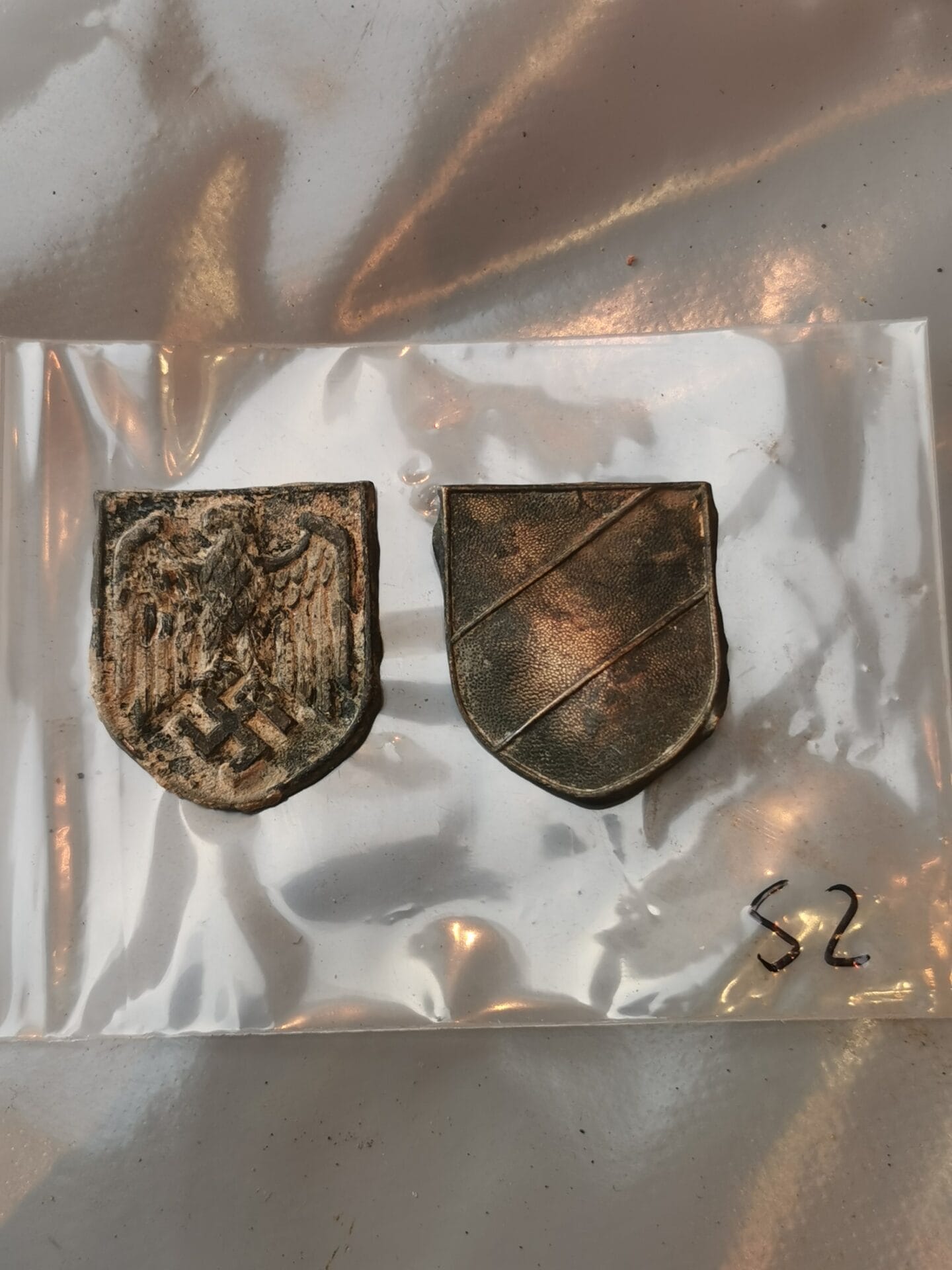 ww2 German Africa Corps Pith Helmet shield badges #2 - Total Relics