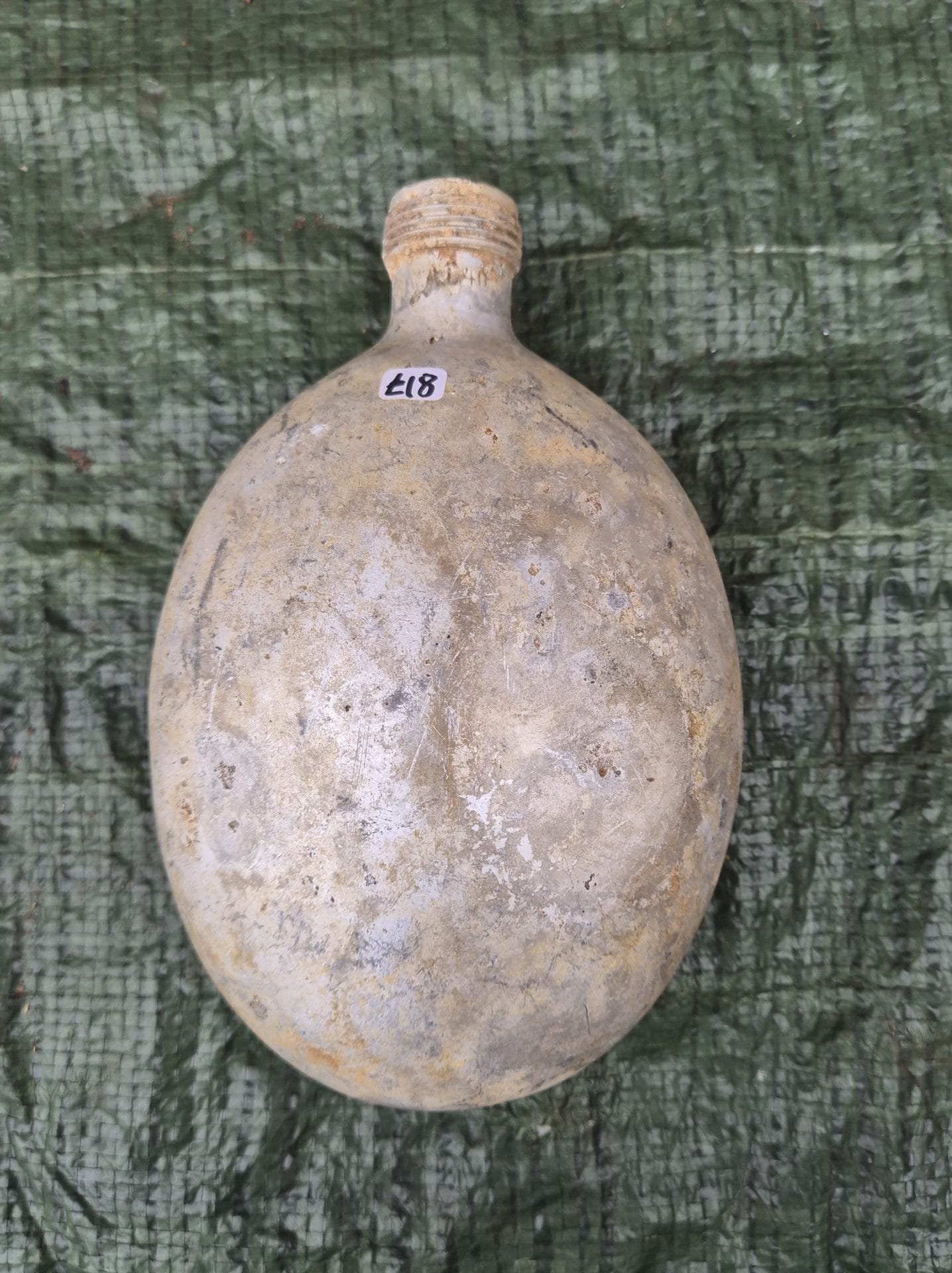 ww2 German water bottle dated 40 - Total Relics
