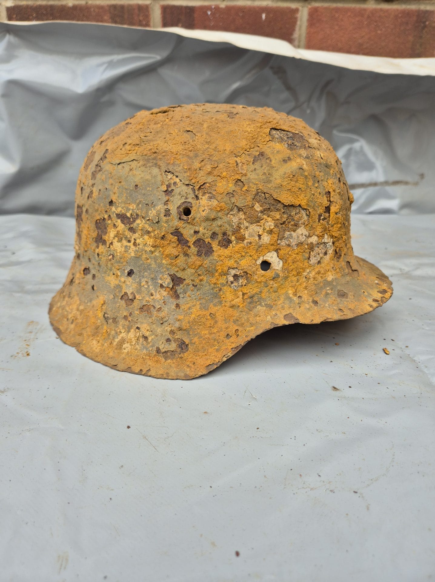 ww2 German helmet m42 - Total Relics